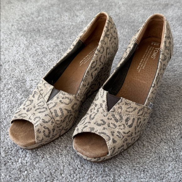 Toms | Shoes | Toms Leopard Canvas Peep Toe Wedges | Poshmark